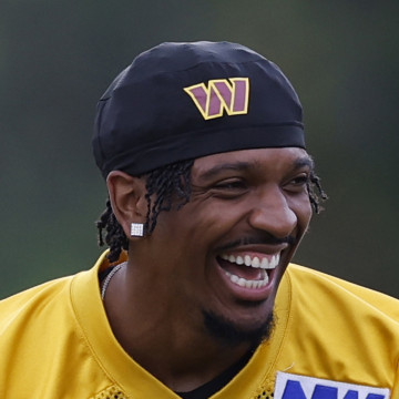 Jayden Daniels Wins Offensive Rookie of the Year - Fantasy Football News