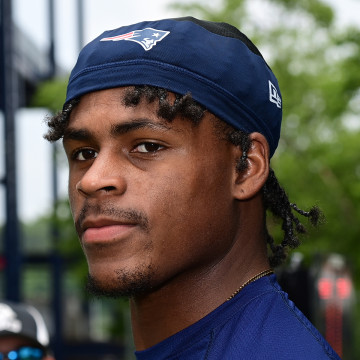 DeMario Douglas One catch Sunday - Fantasy Football News